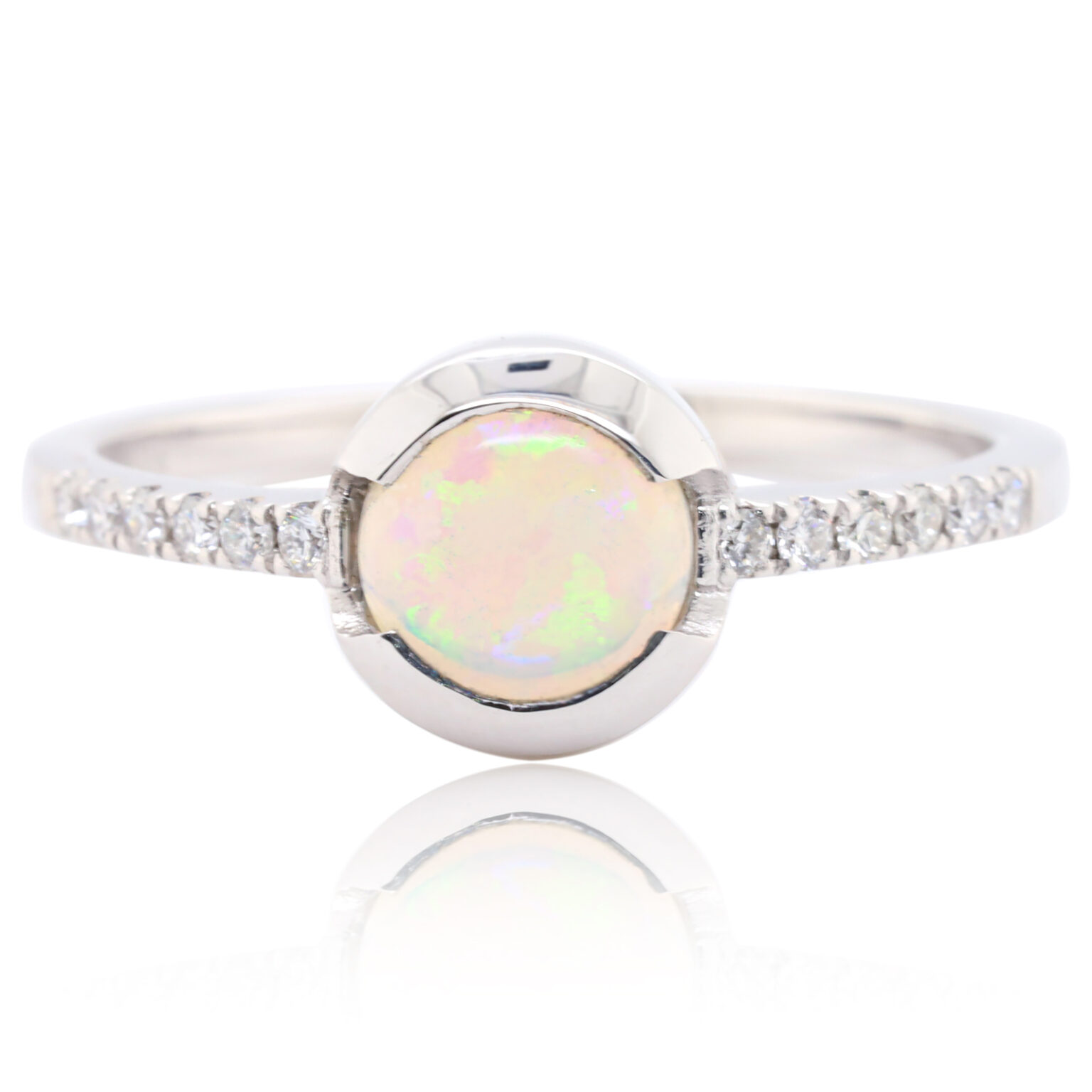 Opal Engagement Rings - top tips | Opals Down Under